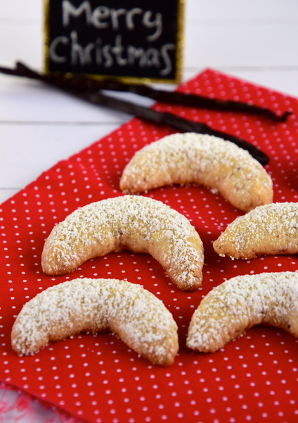 Hazelnut Half-moon Biscuits – The German Village Shop Hahndorf